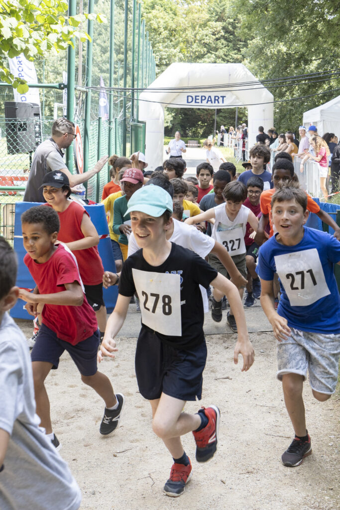 Cross scolaire : 1400 élèves prennent le départ de la course ...